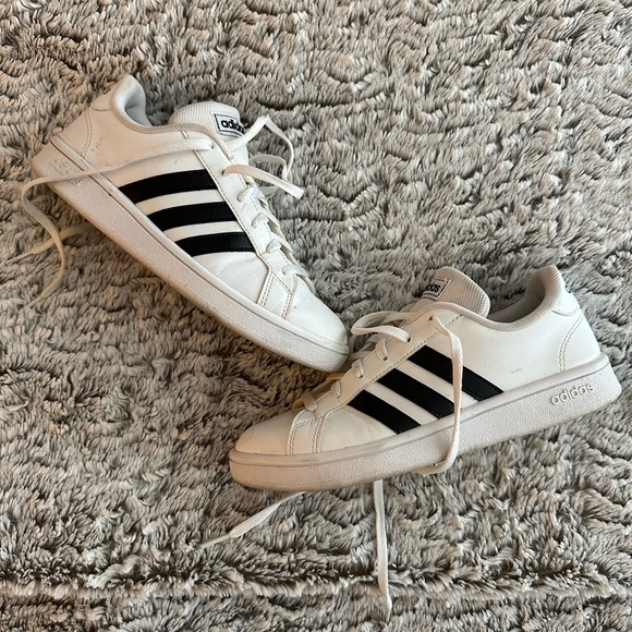 adidas | Shoes | Adidas Classic Sneakers | Poshmark